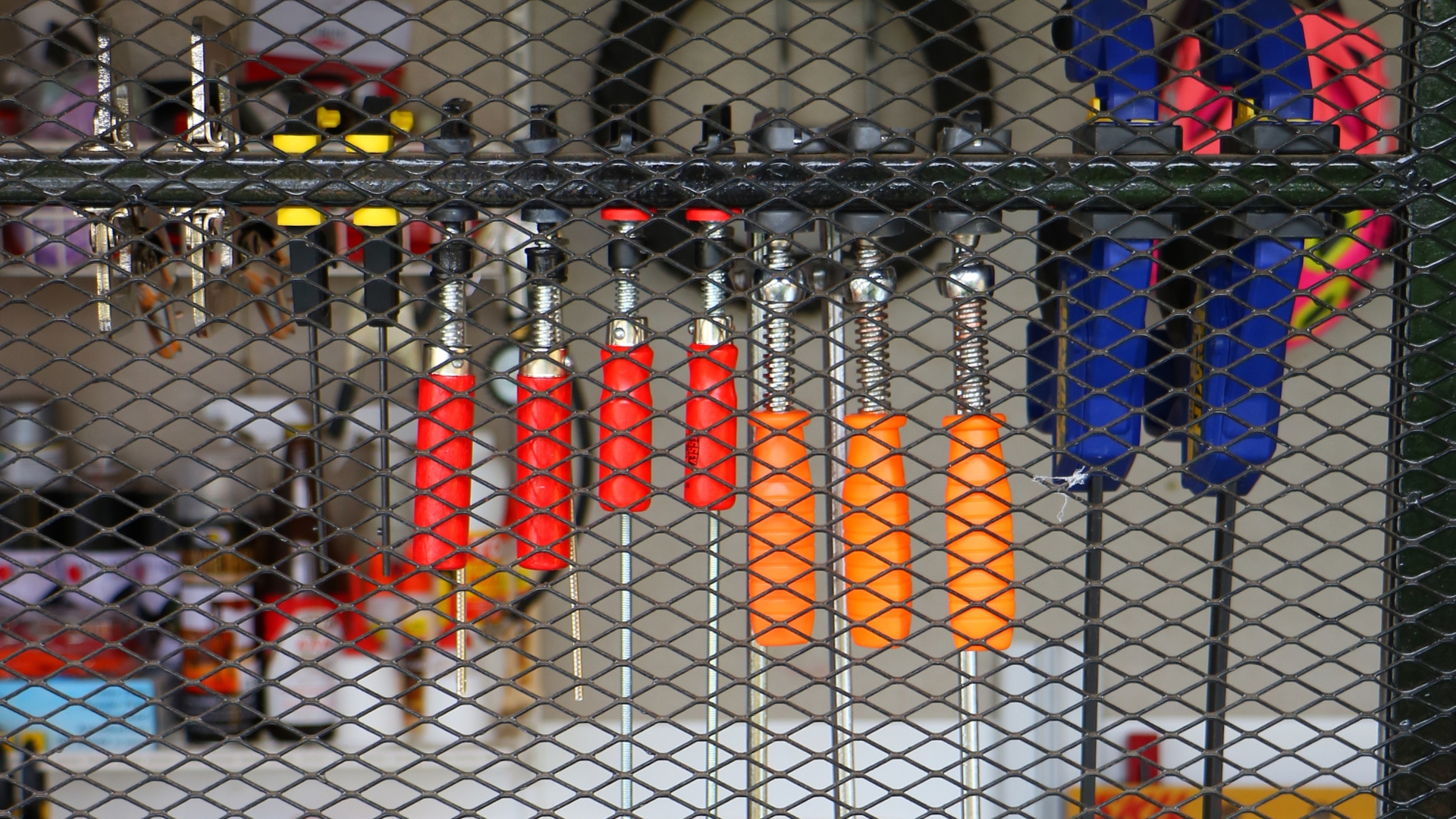 How to Use Wire Mesh for Storage & Organization